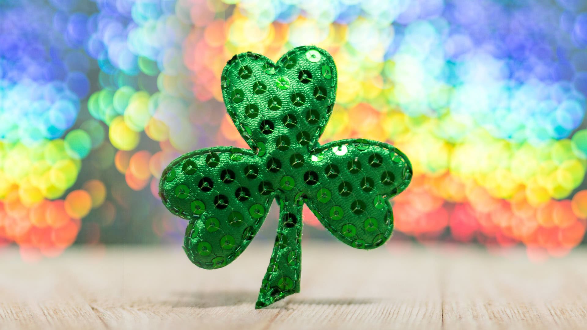 St Paddys Day_Sign | Bergstrom-Mahler Museum of Glass